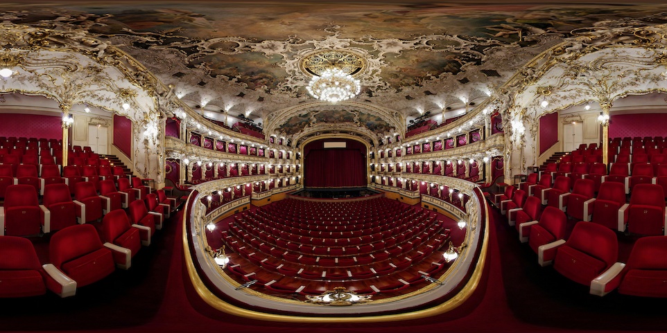 Divadla - VirtualTravel.cz